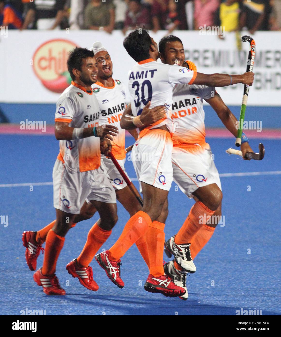 India players congratulate Vokkaliga Ramachandra Raghunath, right ...