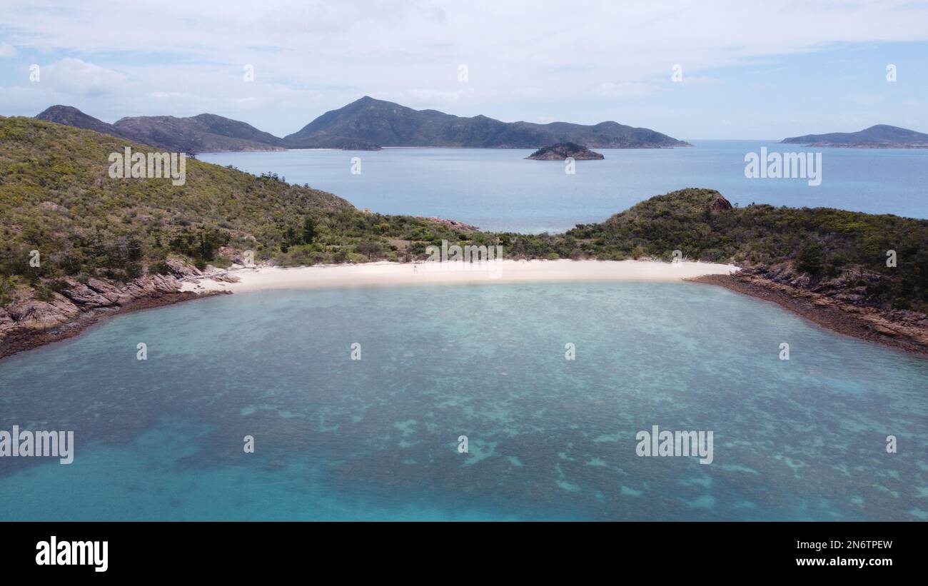 Thomas island whitsunday islands hi-res stock photography and images ...