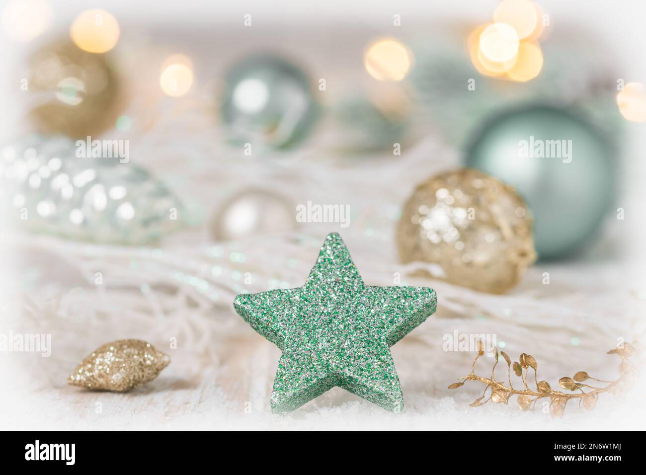 Light green colors hi-res stock photography and images - Alamy
