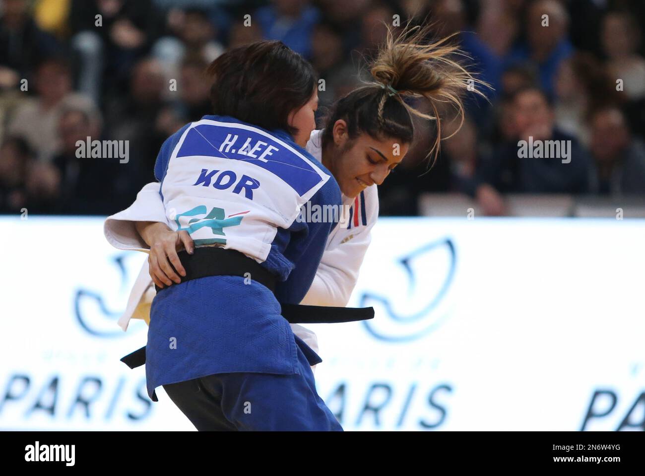 Shrine Boukli of France and LEE HYEKYEONG of REPUBLIC KOREA during the ...