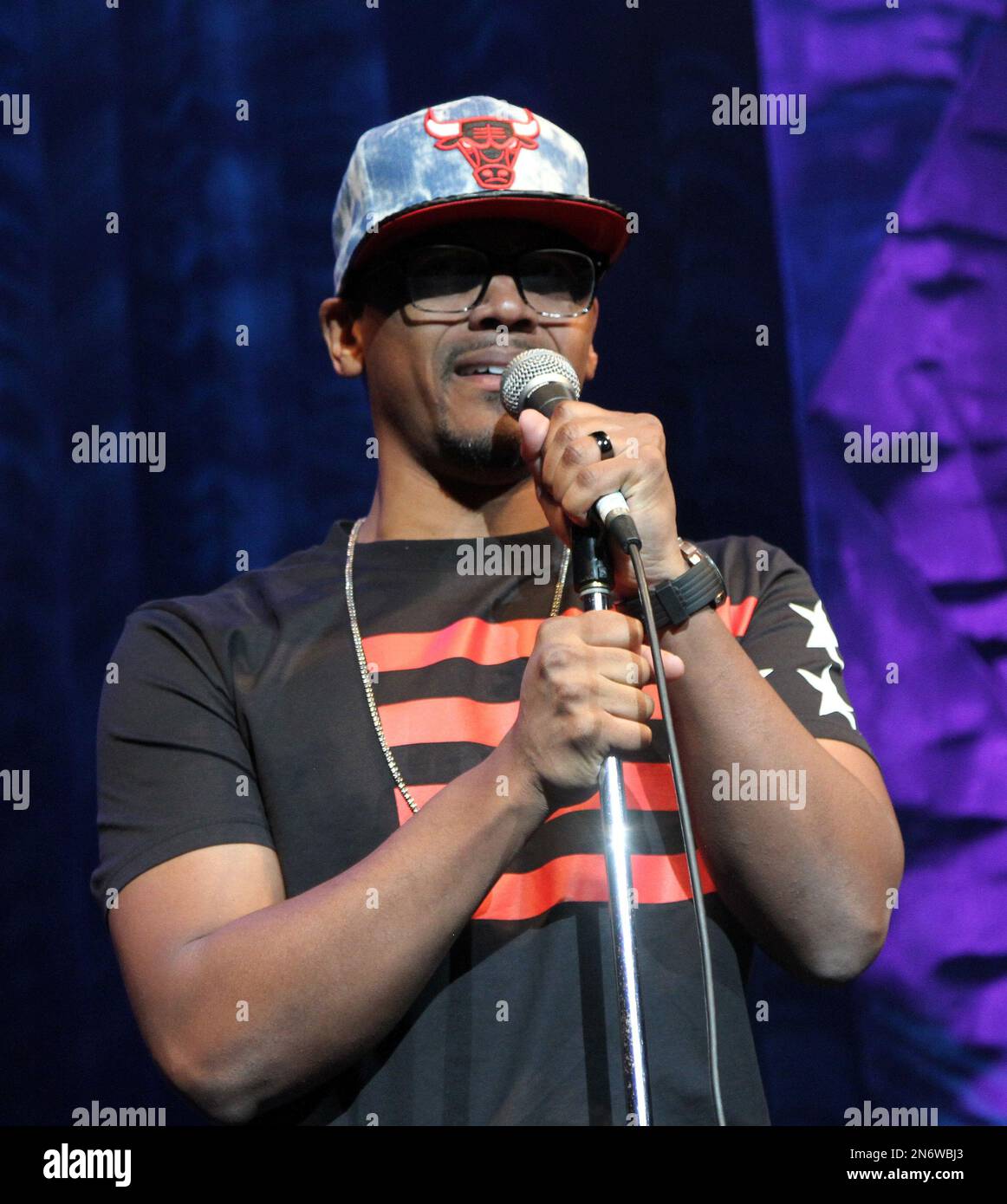 Comedian Lavar Walker performs at HartBeat Weekend Comedy All All-Stars ...