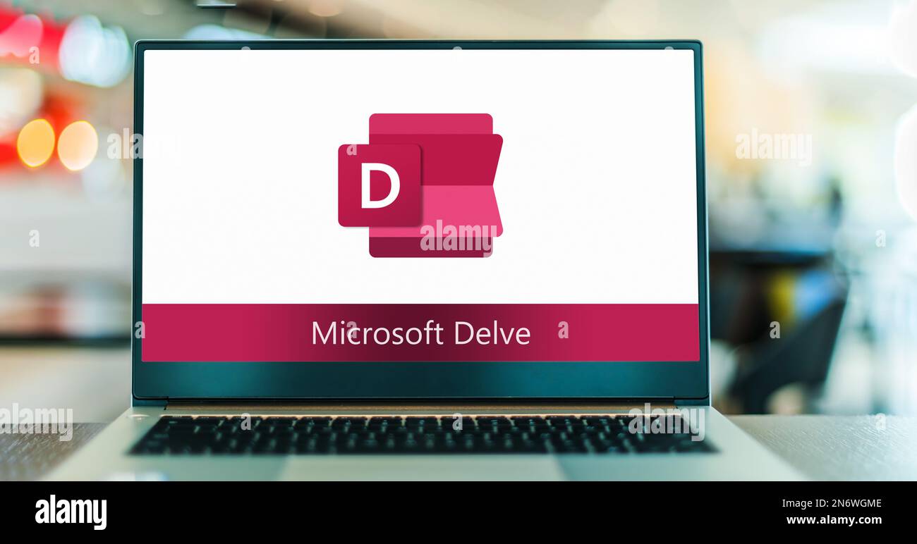 Microsoft delve app hi-res stock photography and images - Alamy