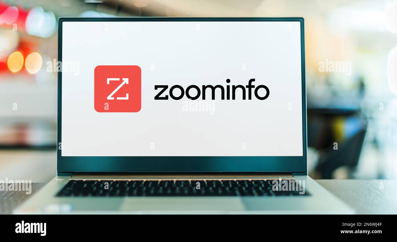 Zoominfo logo hi-res stock photography and images - Alamy