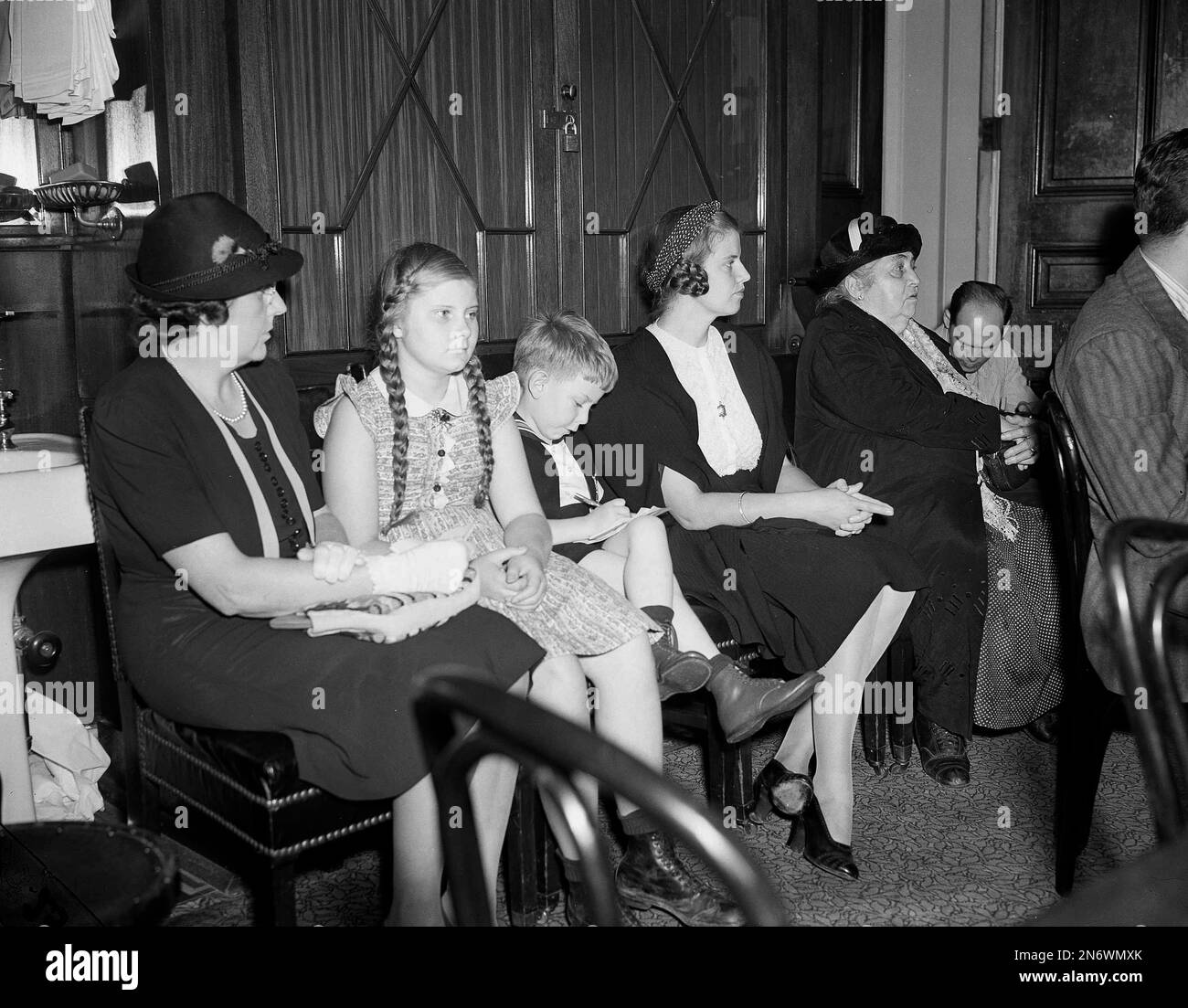 The family of Grover Cleveland Bergdoll, World War I draft dodger who ...