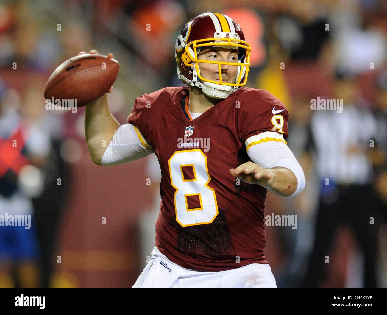Washington Redskins quarterback Rex Grossman (8) prepares to throw ...