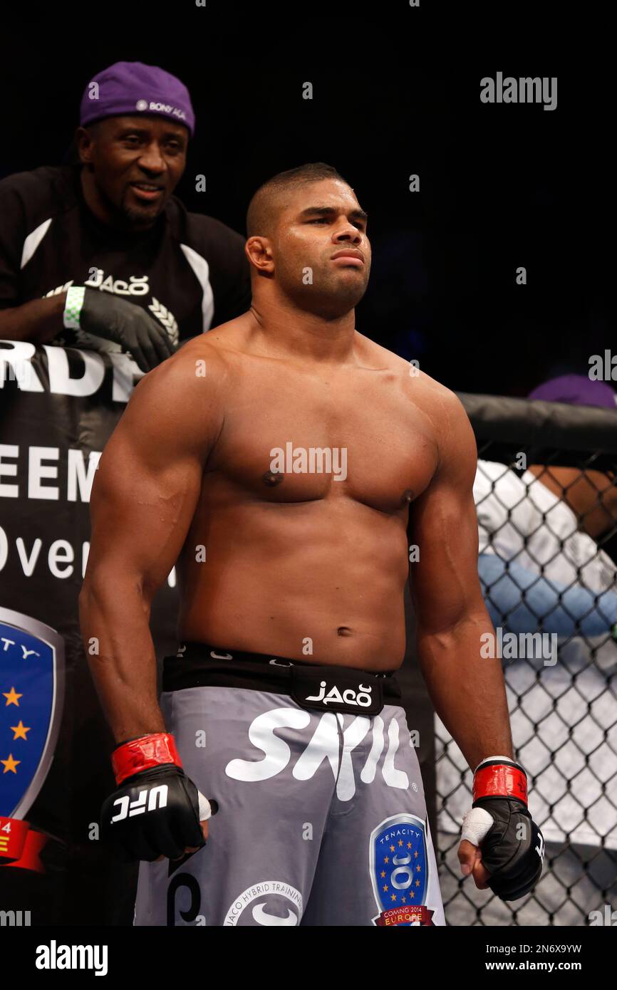 Alistair Overeem Vs Travis Browne