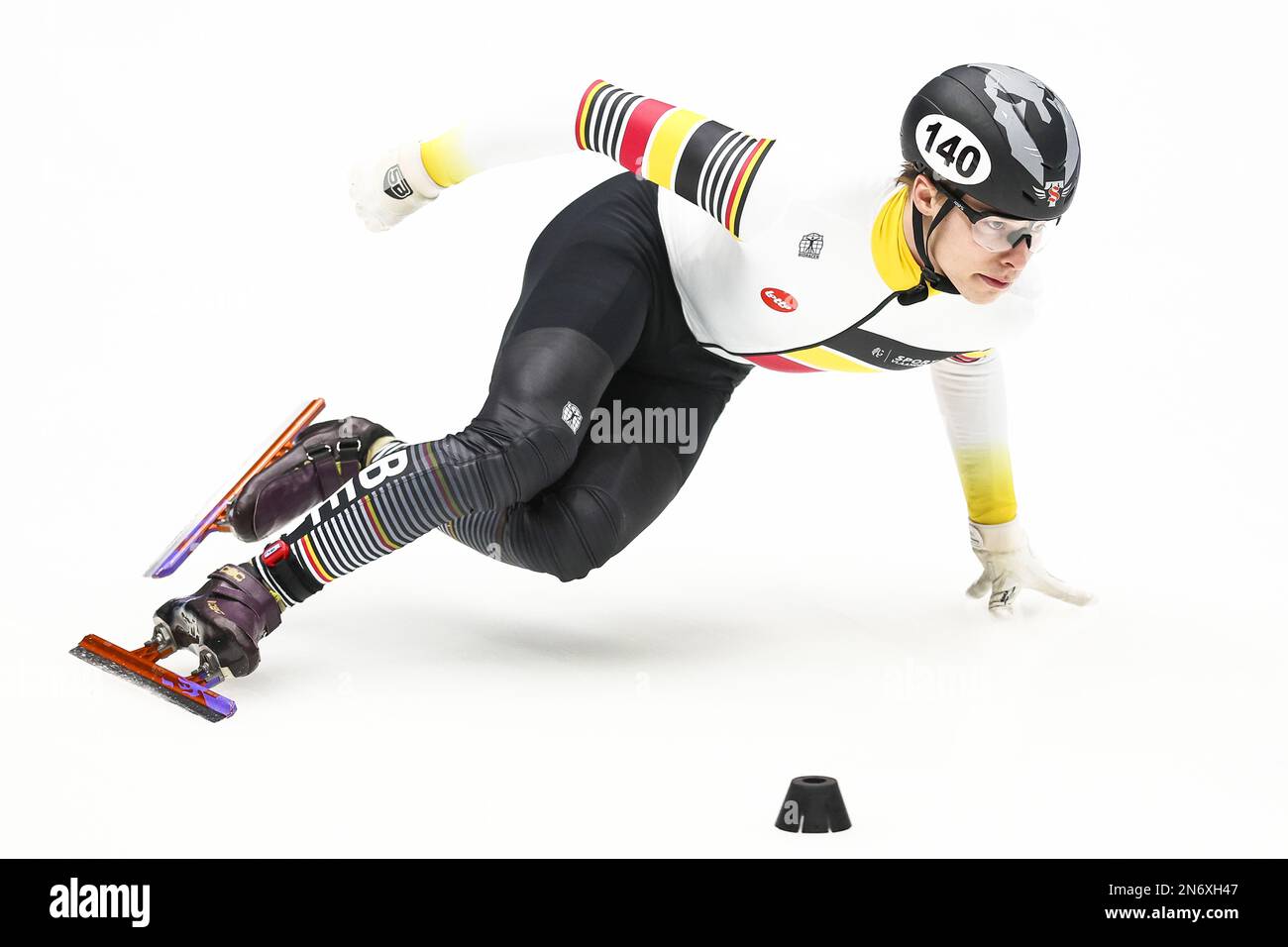 DORDRECHT - 10/02/2023, Warre van Damme (BEL) in action in the 1000 ...