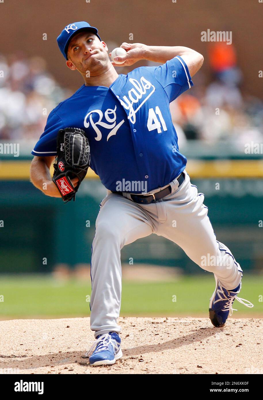 Kansas City Royals pitcher Danny Duffy pitches against the Detroit ...