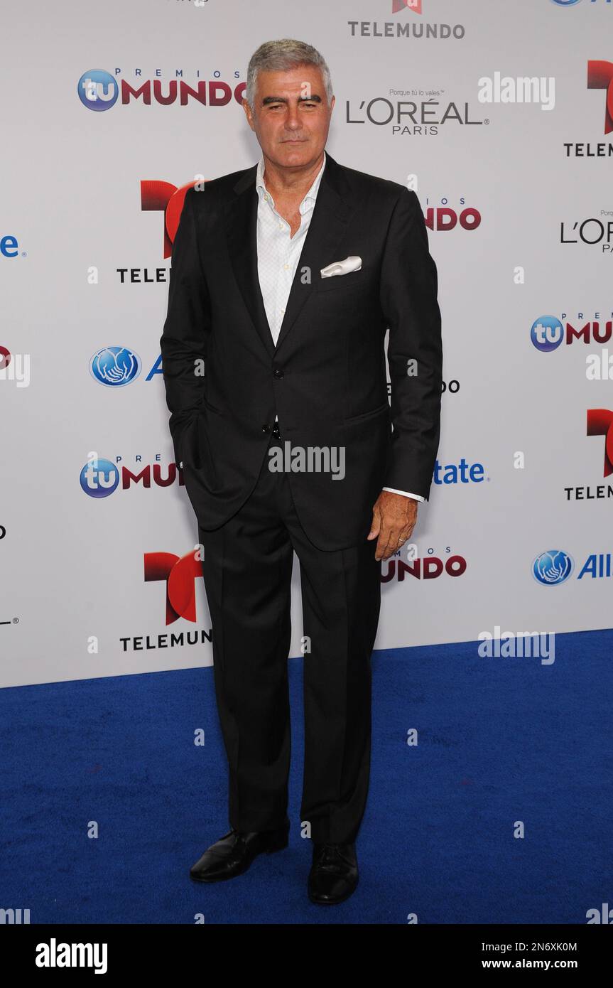 Saul Lisazo attends Telemundo's Premios Tu Mundo Awards at American ...