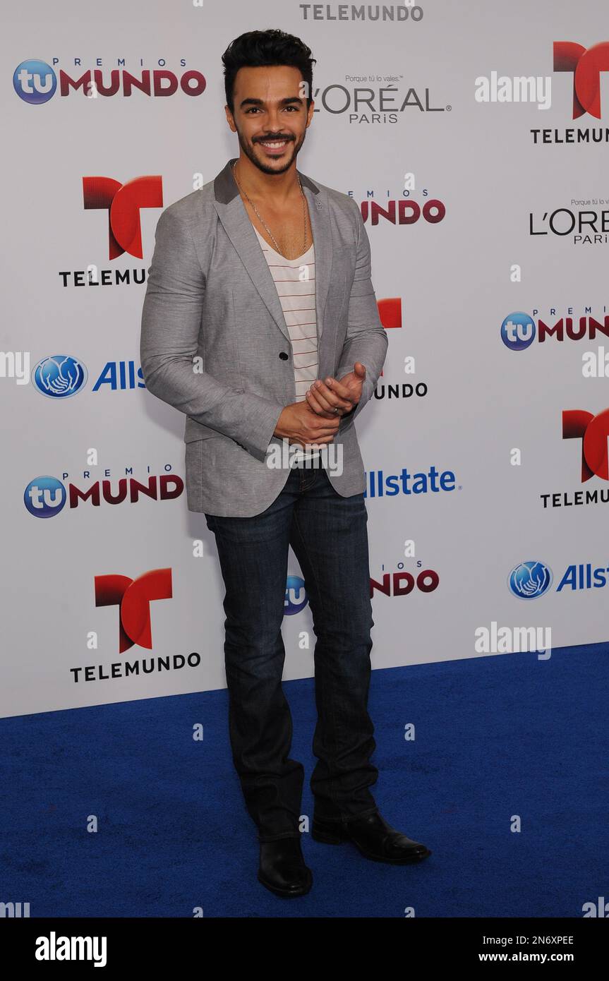 Shalim Ortiz attends Telemundo's Premios Tu Mundo Awards at American ...