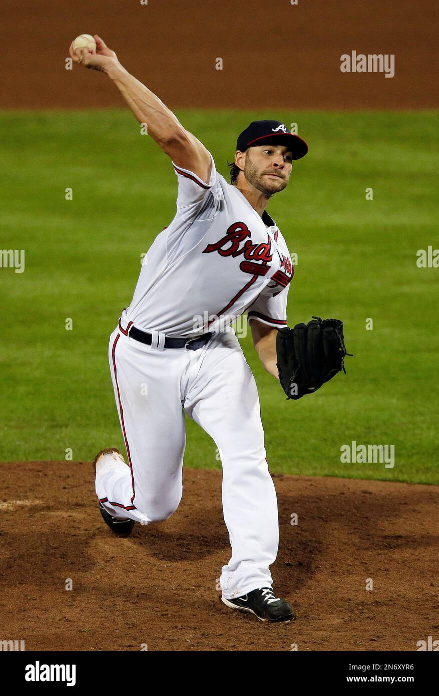 Atlanta Braves starting pitcher Brandon Beachy (37) works in the sixth ...