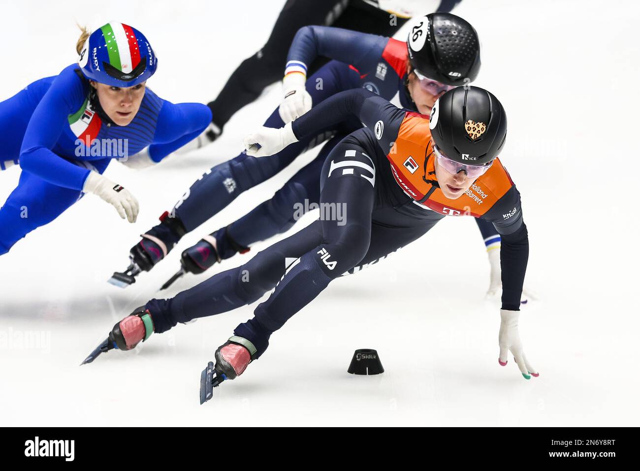 Isu sports helmet hi-res stock photography and images - Alamy