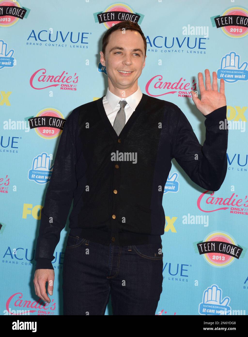 Jim Parsons poses backstage at the Teen Choice Awards at the Gibson ...