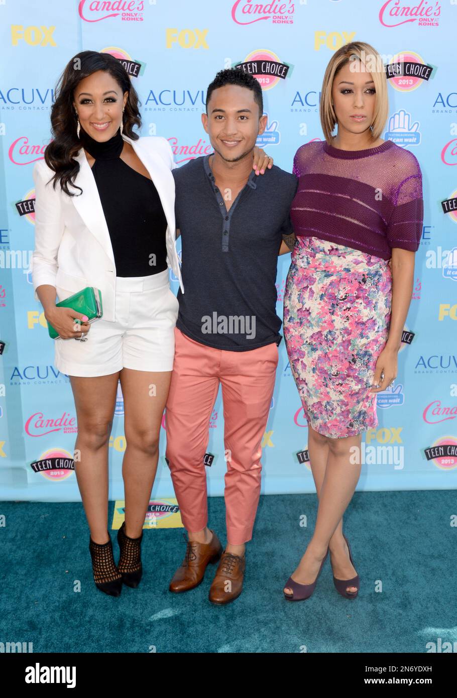 From left, Tamera Mowry, Tahj Mowry and Tia Mowry arrive at the Teen ...