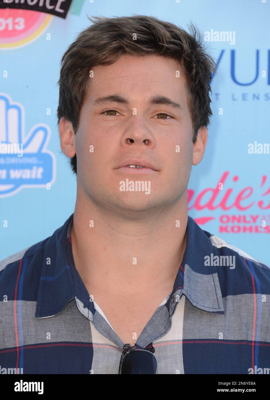 Adam DeVine arrives at the Teen Choice Awards at the Gibson ...