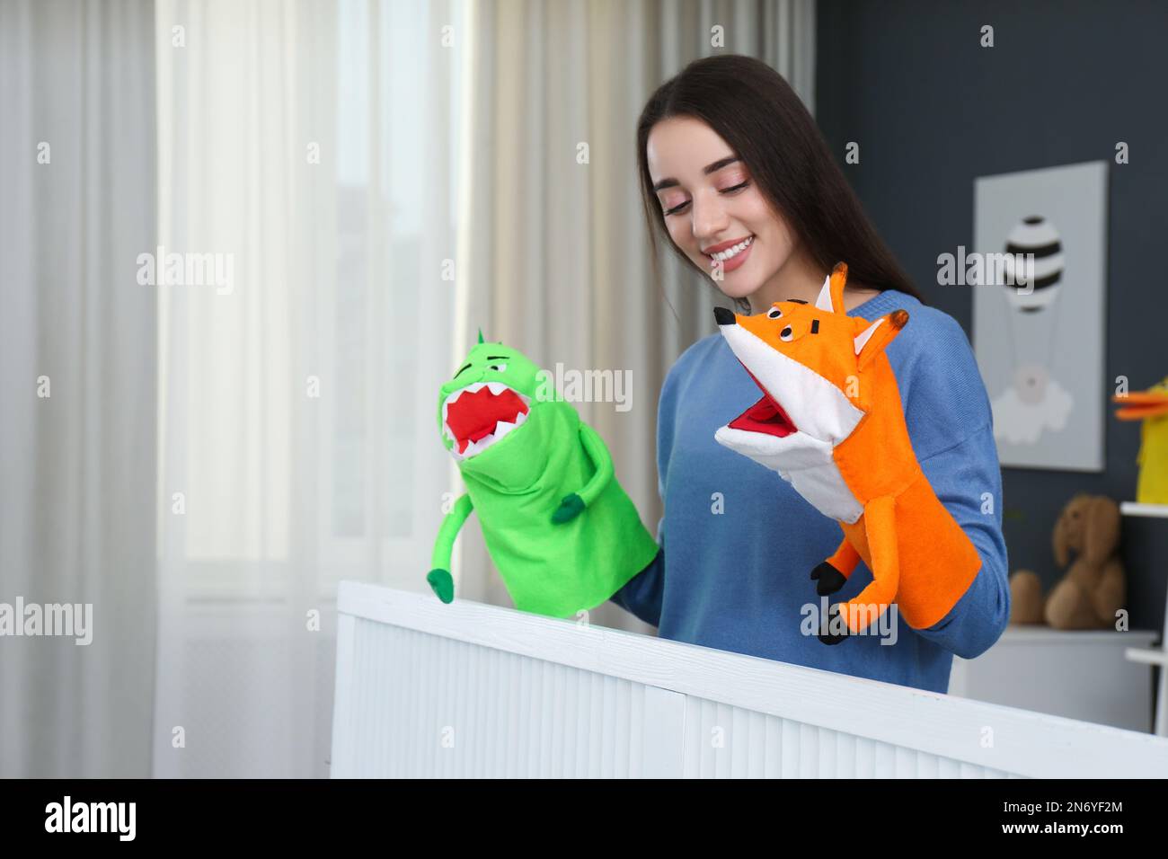 Puppet dragon hand hi-res stock photography and images - Alamy