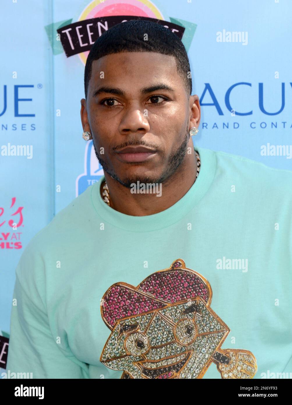 Nelly arrives at the Teen Choice Awards at the Gibson Amphitheater on ...