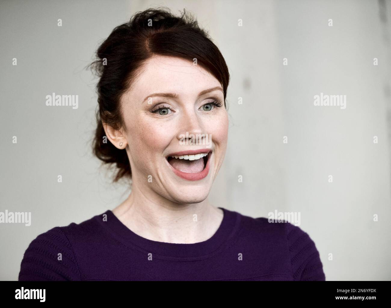 Bryce Dallas Howard arrives at the Project Angel Food's 2013 Angel ...