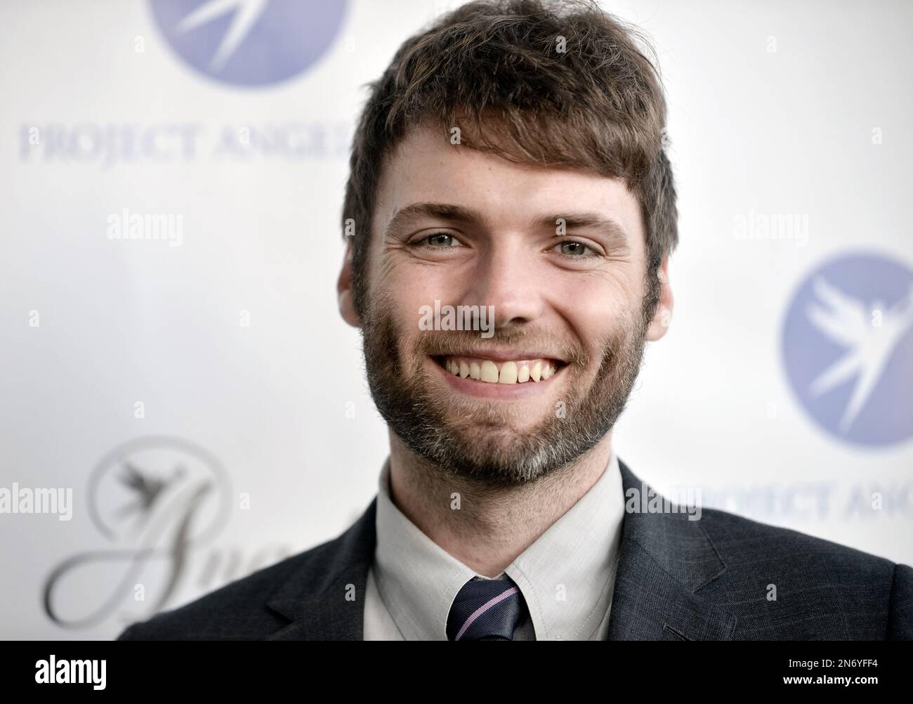 Seth Gabel arrives at the Project Angel Food's 2013 Angel Awards on ...