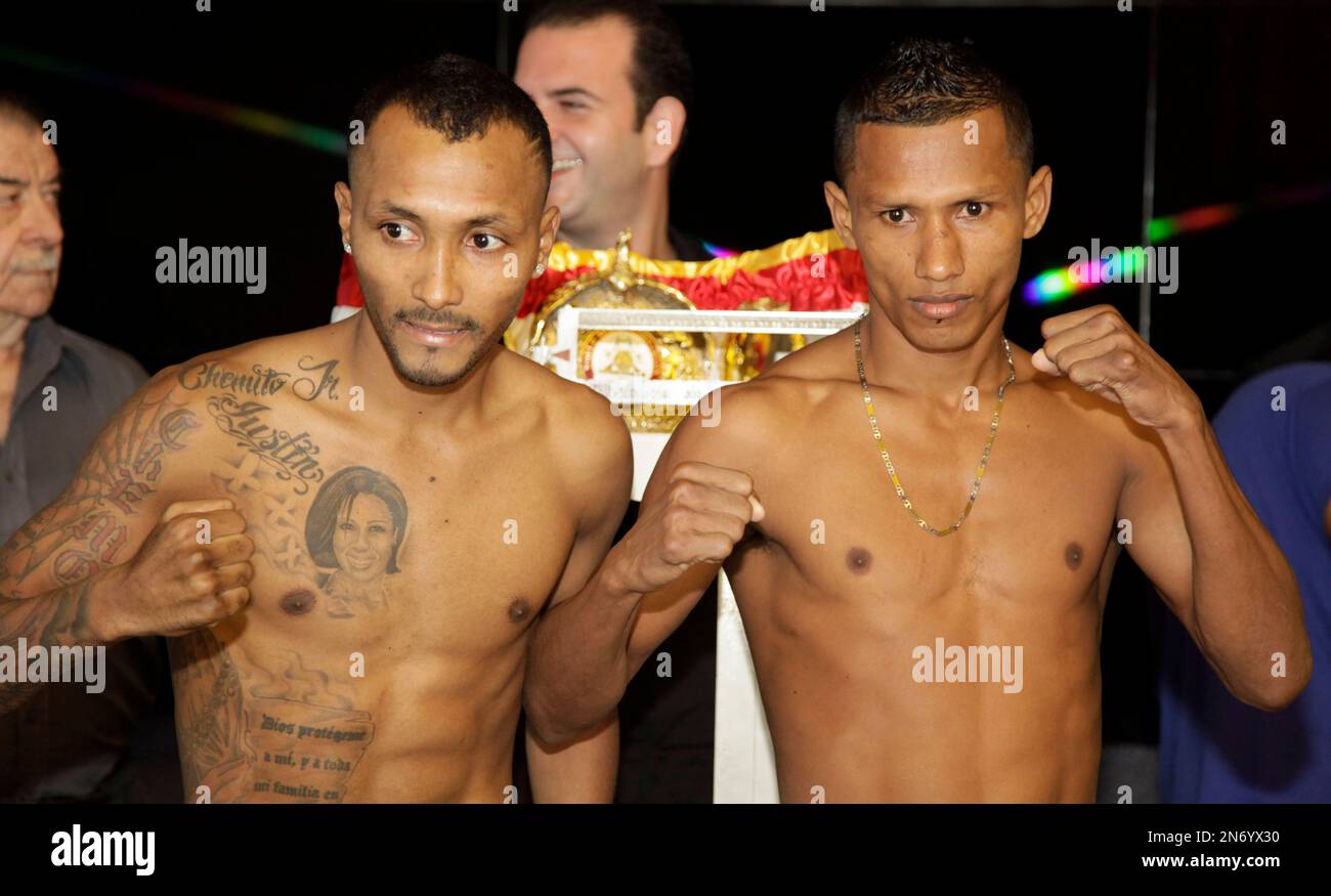Panama's boxer Anselmo Moreno, left, and Colombia's boxer William Urina ...