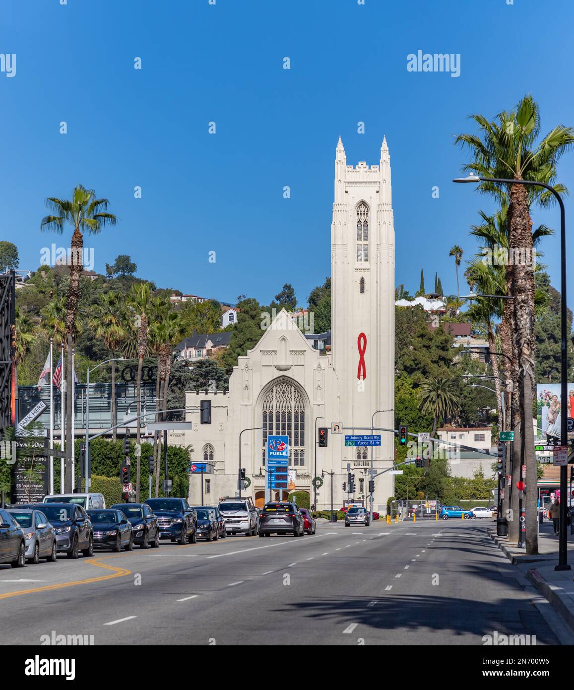 A picture of the Hollywood United Methodist Church as seen from afar ...