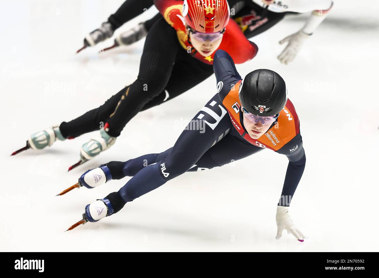 DORDRECHT - 10/02/2023, Michelle Velzeboer (NED) in action in the 1000 ...