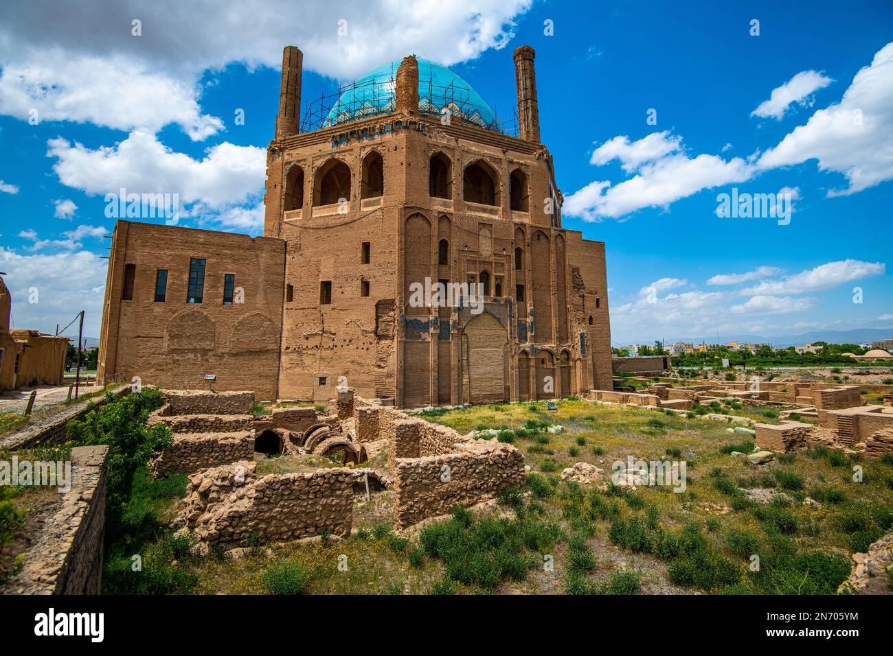 Soltanieh dome hi-res stock photography and images - Alamy