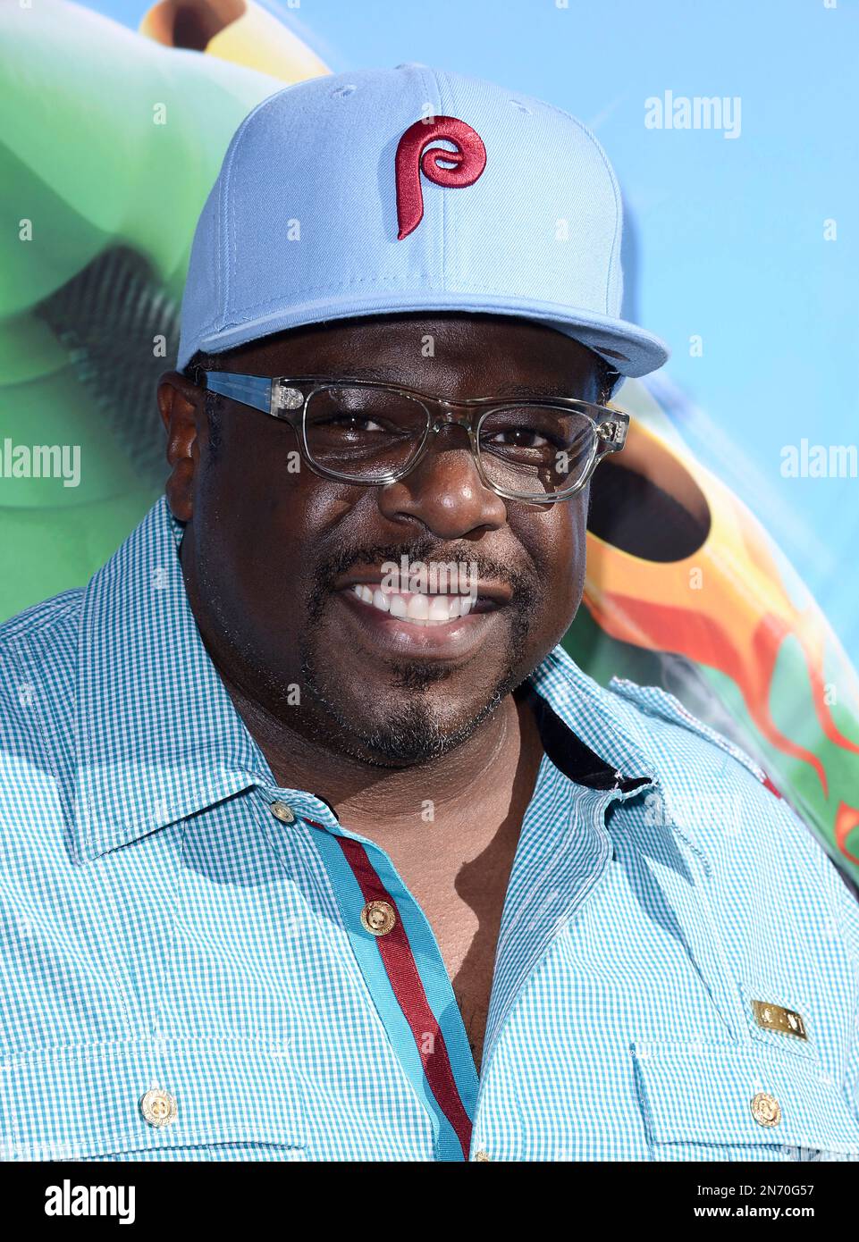 Actor Cedric the Entertainer arrives on the red carpet of the world ...