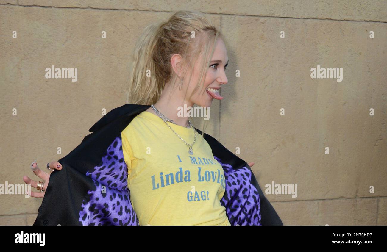 Juno Temple arrives at the Los Angeles premiere of "Lovelace" at the ...