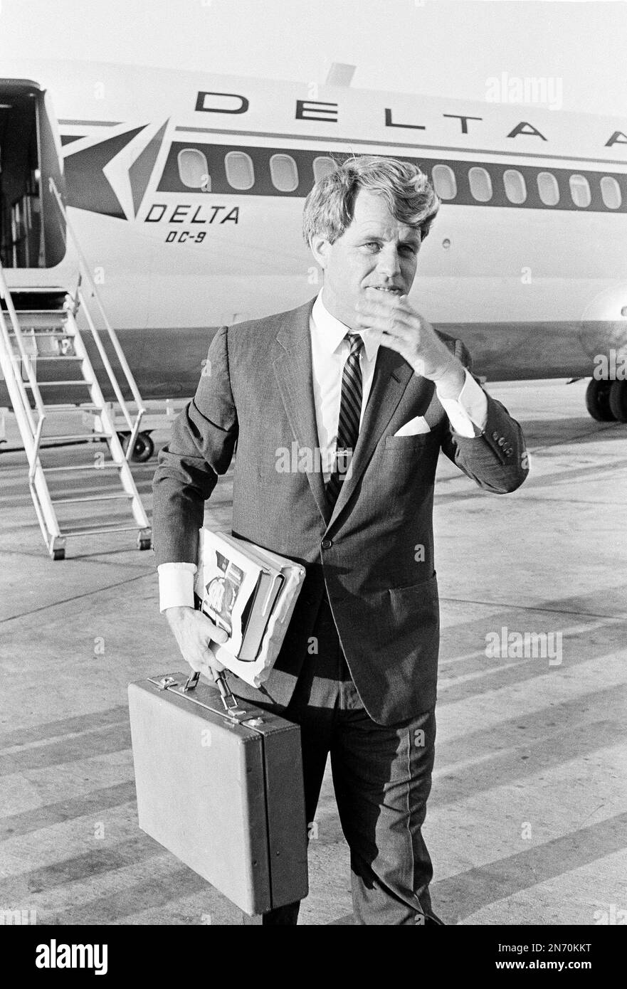 Sen. Robert F. Kennedy (D-N.Y.) arrives at Jackson, Miss., airport, for ...
