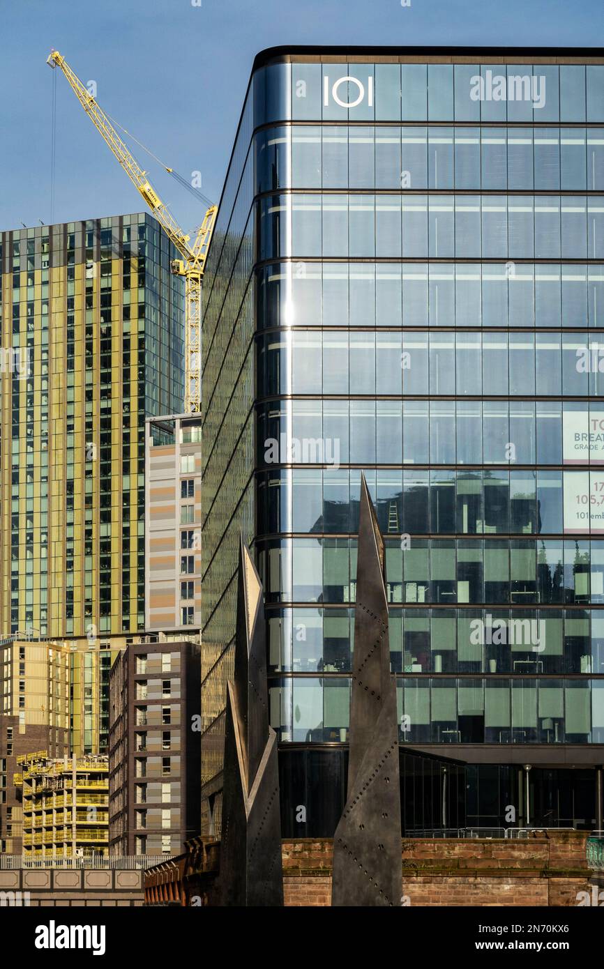 Mel Chantrey designed the stainless steel beacon sculptures in ...