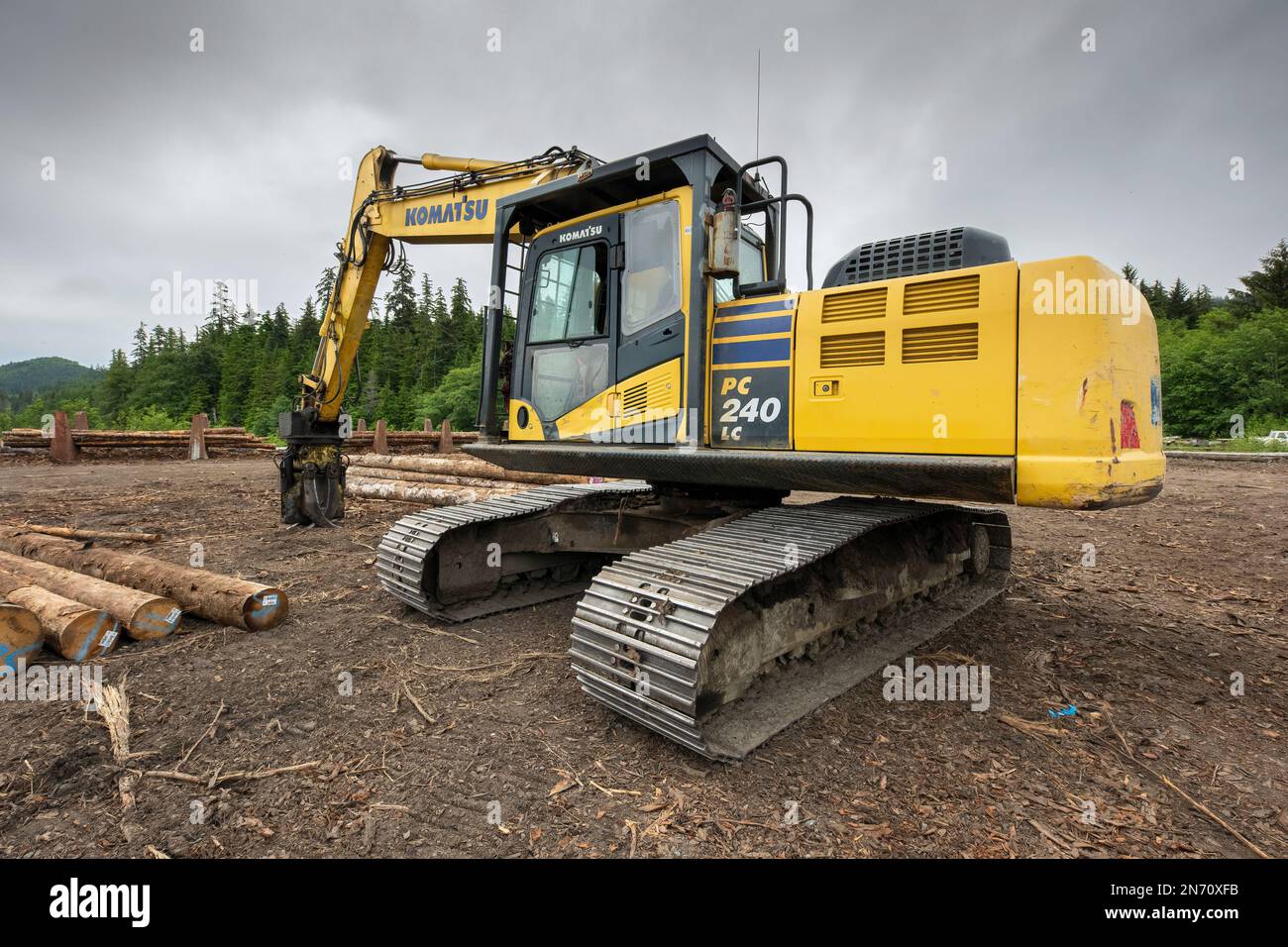 Komatsu log loader hi-res stock photography and images - Alamy