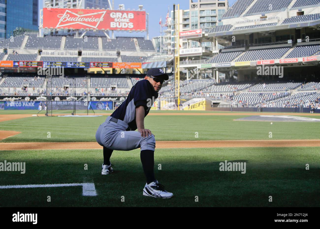 New York Yankees' Ichiro Suzuki during warmups for a baseball game ...