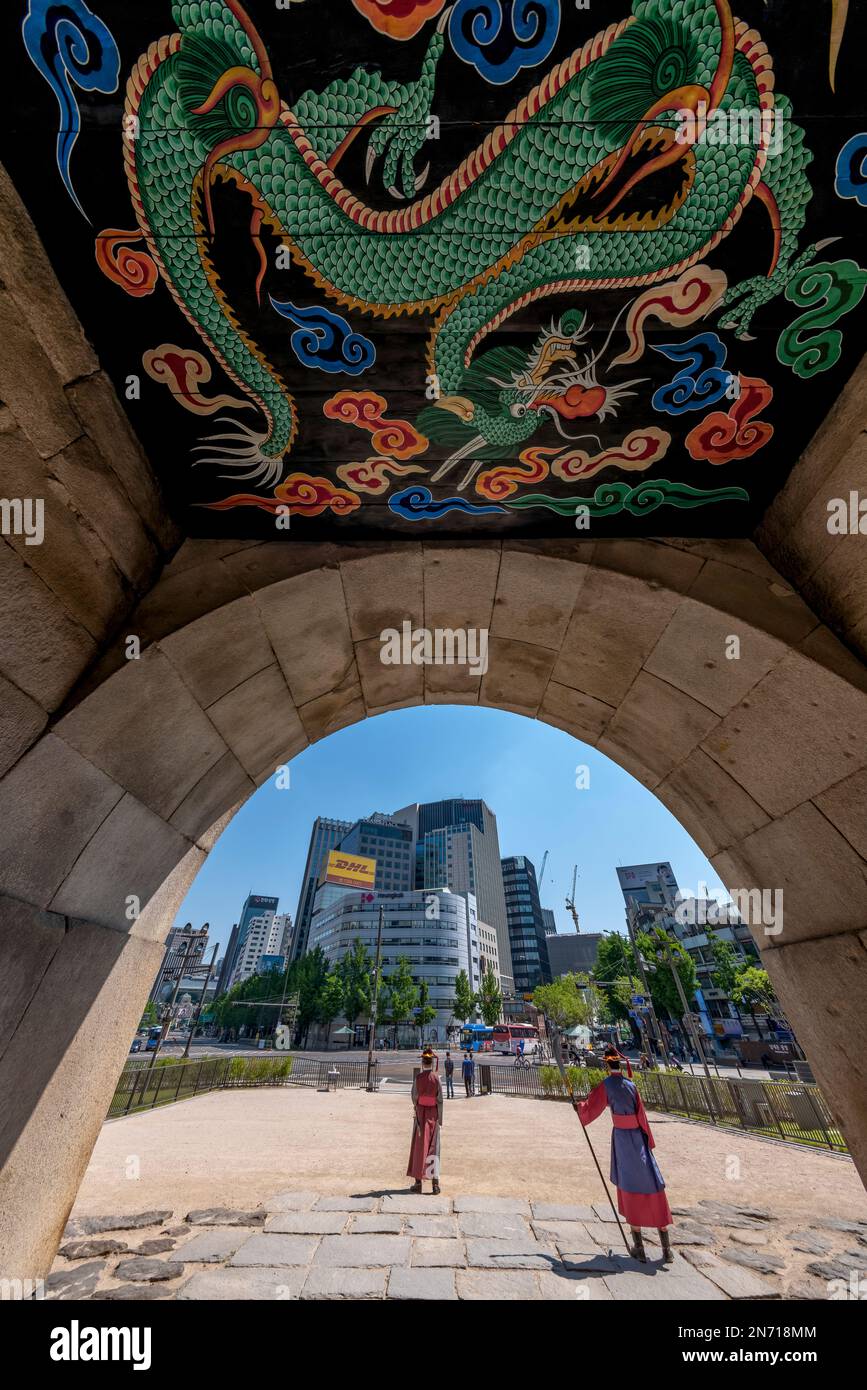 Sungnyemun Gate, Seoul, Korea Stock Photo - Alamy