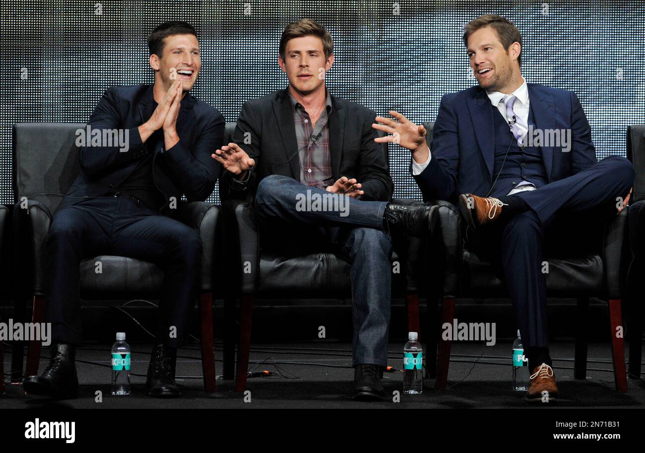 Geoff Stults Enlisted Cast