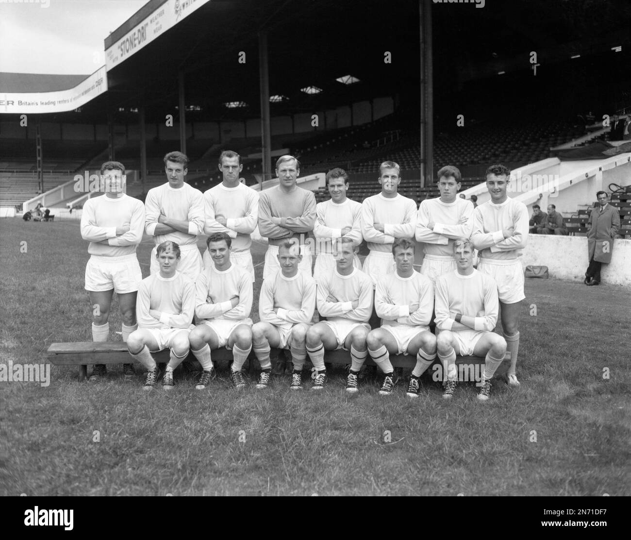Members of the Manchester City football team pose in October 1962 at ...