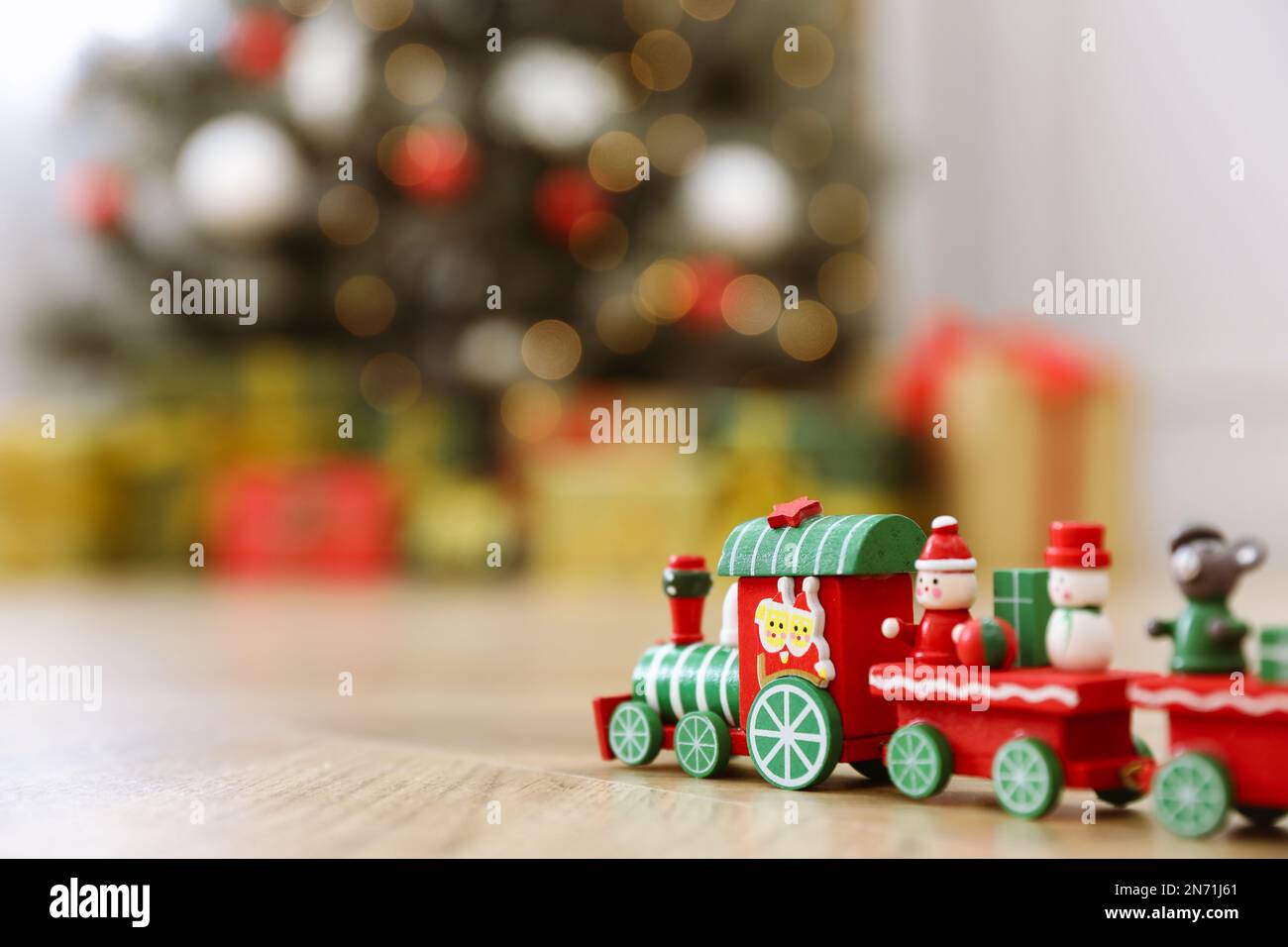 Train on floor hi-res stock photography and images - Alamy