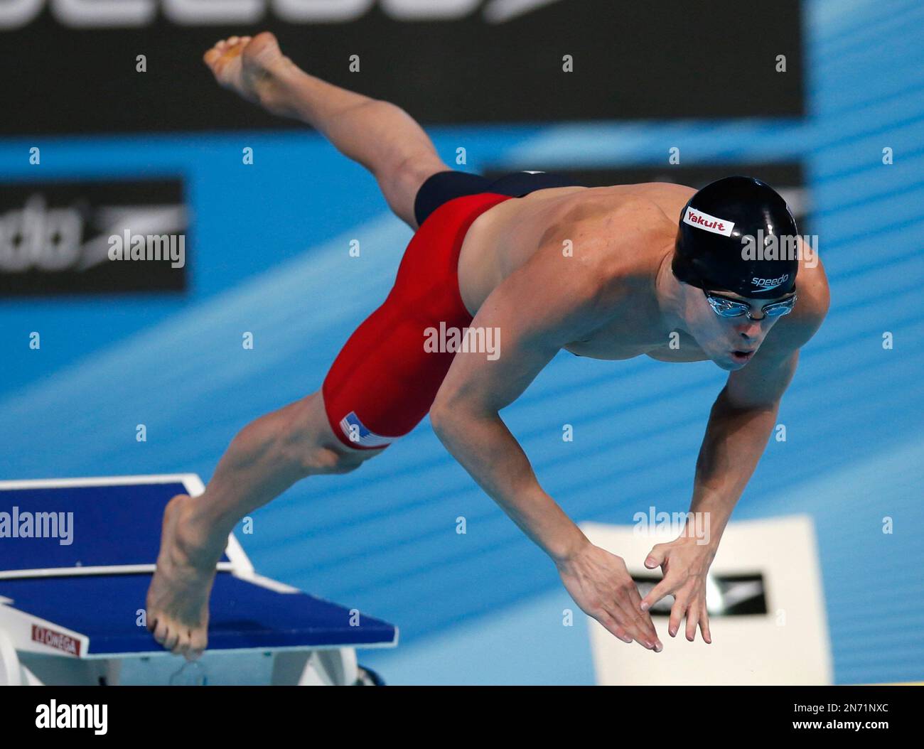 Connor Jaeger of the United States starts the Men's 800m freestyle ...
