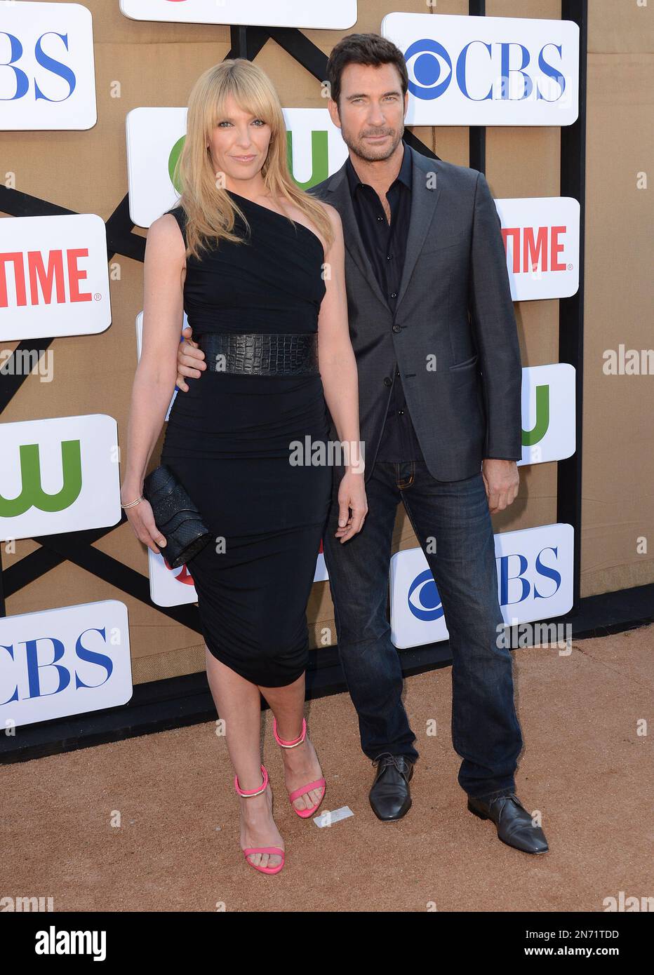 From left, Toni Collette and Dylan McDermott arrive at the CBS, CW and ...