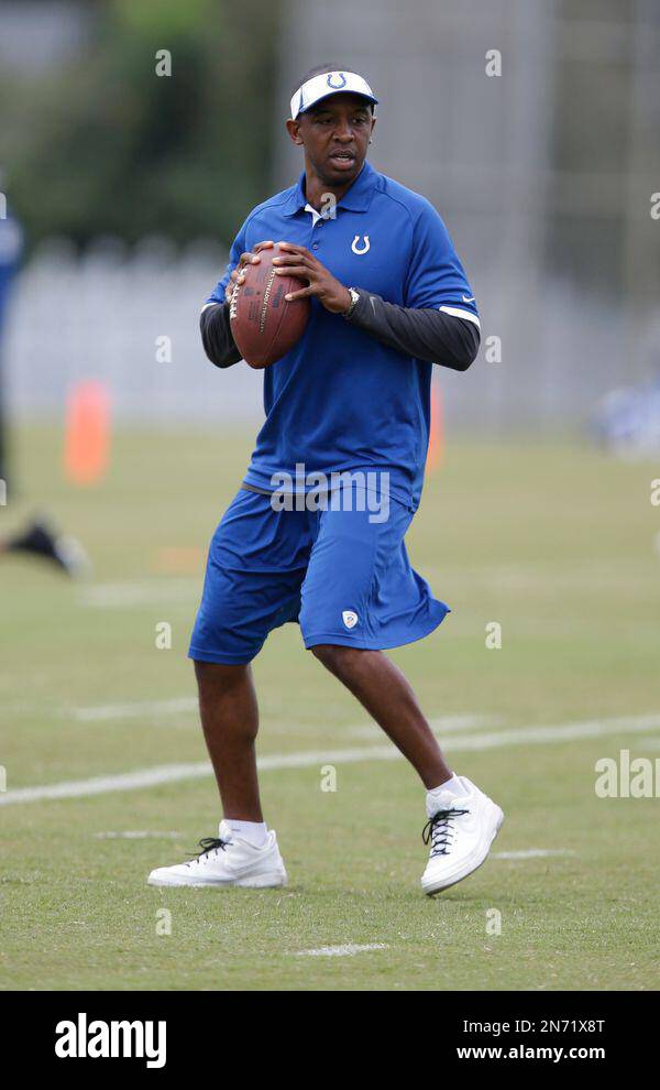 Indianapolis Colts offensive coordinator Pep Hamilton during practice ... Indianapolis Colts offensive coordinator Pep Hamilton during practice ...