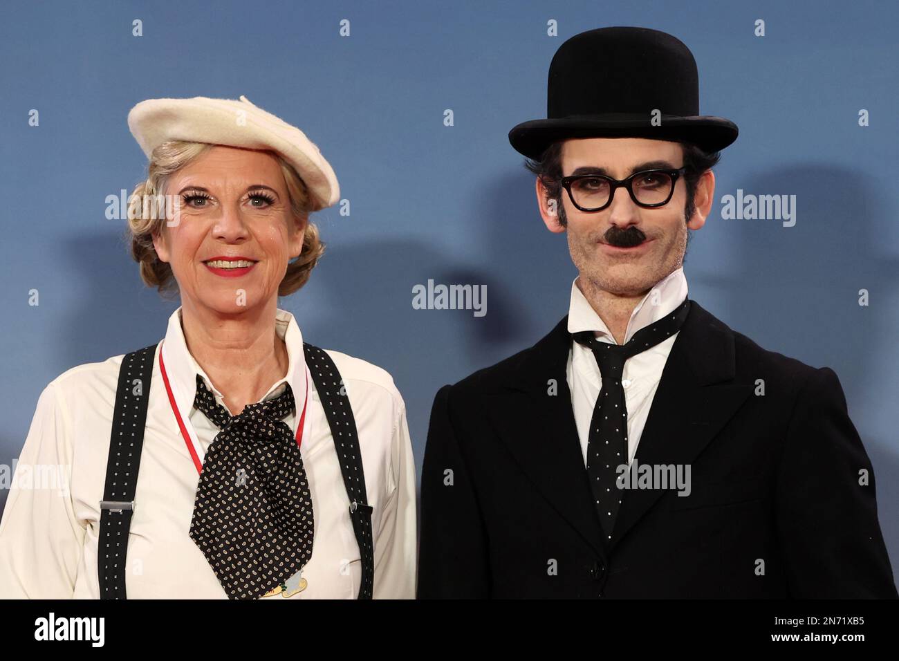 Broadcast programming hi-res stock photography and images - Alamy