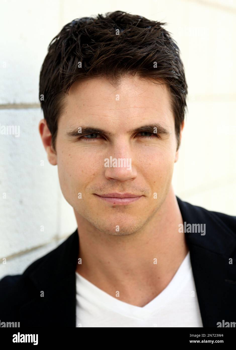 Actor Robbie Amell poses for a portrait at the Beverly Hilton Hotel on ...