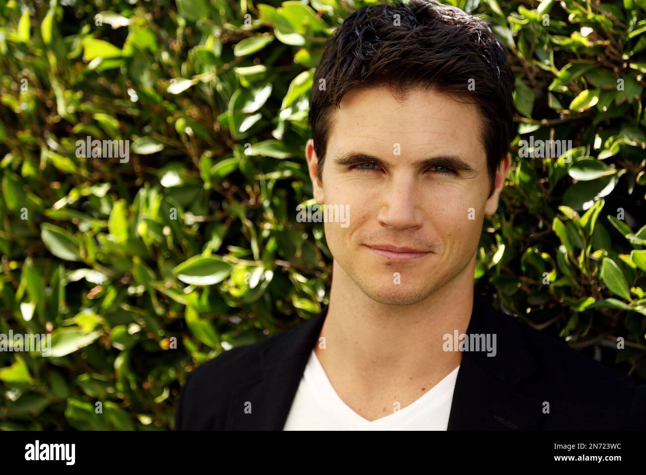 Actor Robbie Amell poses for a portrait at the Beverly Hilton Hotel on ...