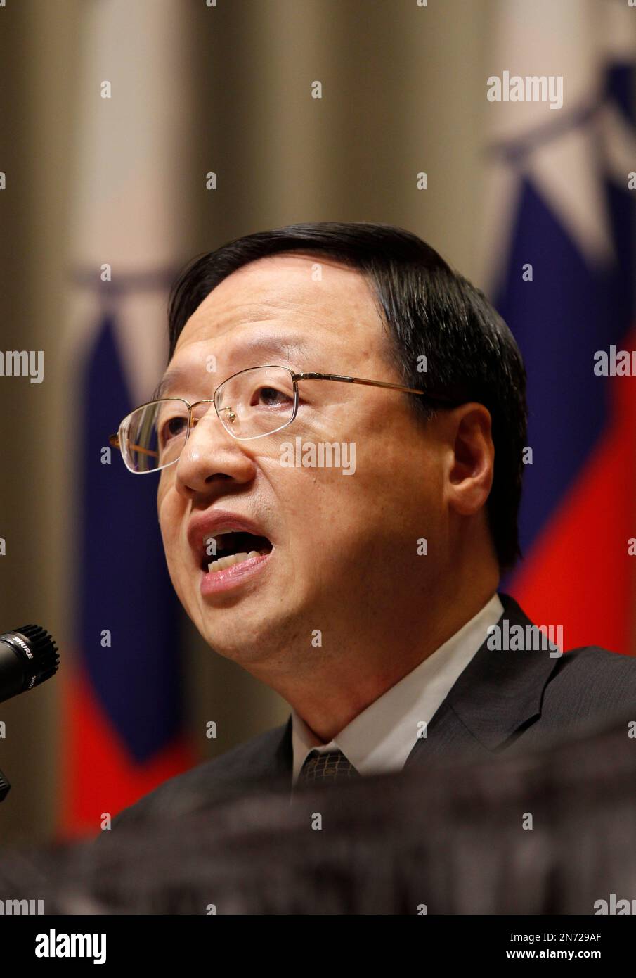 Taiwanese Premier Jiang Yi-huah announces Vice Defense Minister Andrew ...