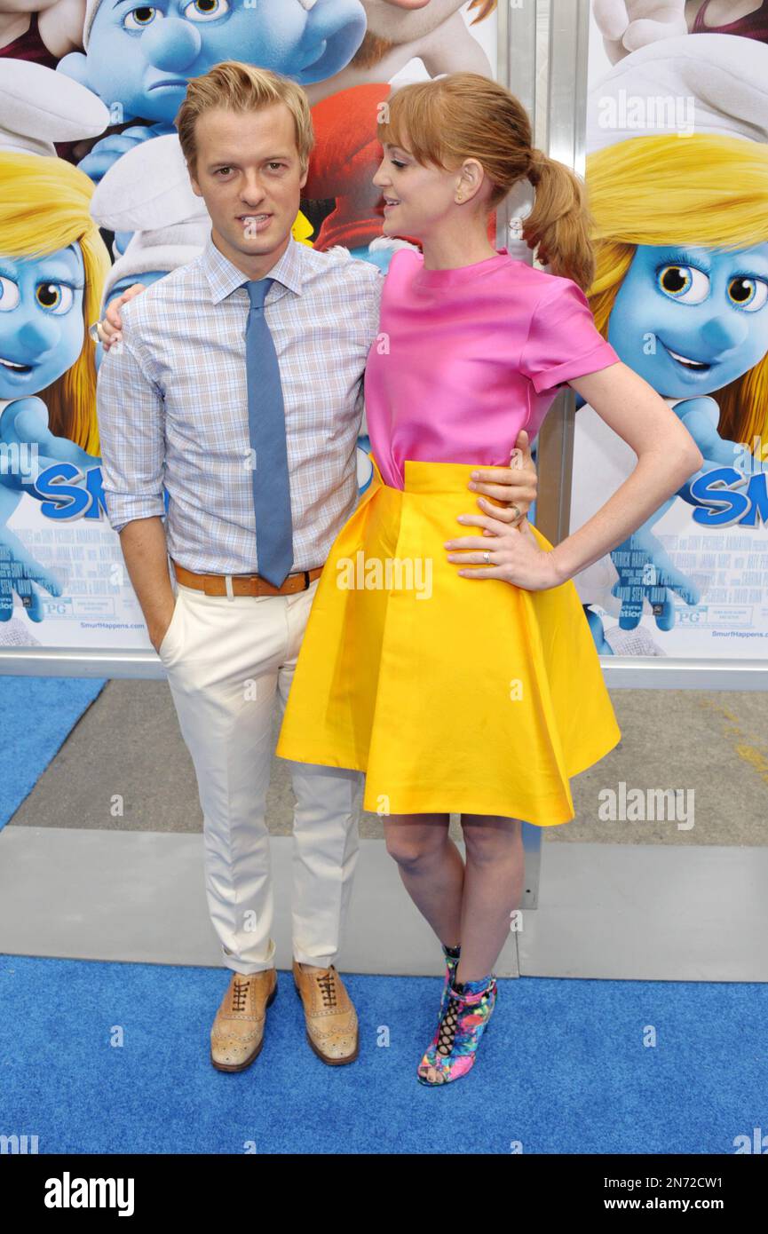 Actors Adam Campbell, left, and Jayma Mays arrive to the world premiere ...