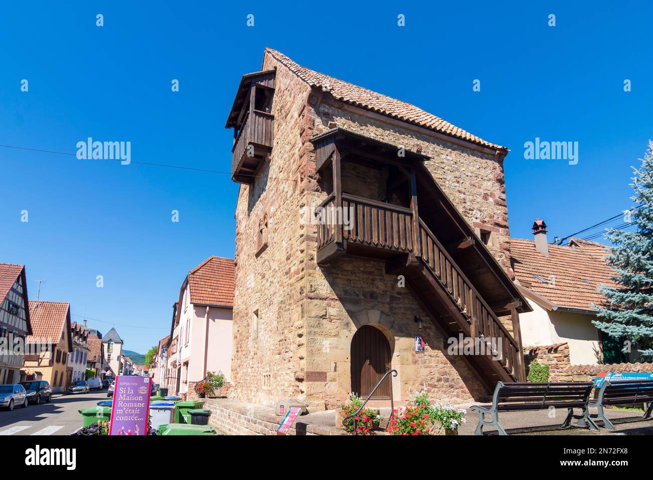 Romanesque house in alsace elsass hi-res stock photography and images ...
