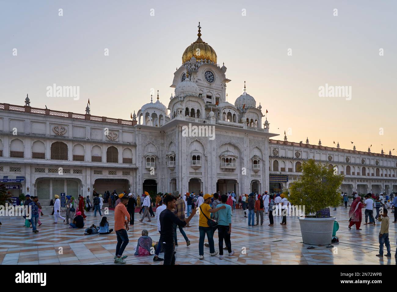 Golden Temple complex at Diwali Stock Photo - Alamy
