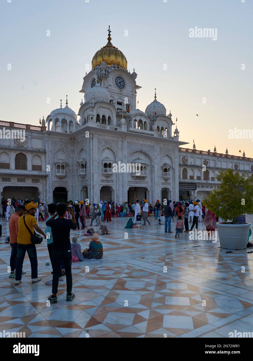 Golden Temple complex at Diwali Stock Photo - Alamy