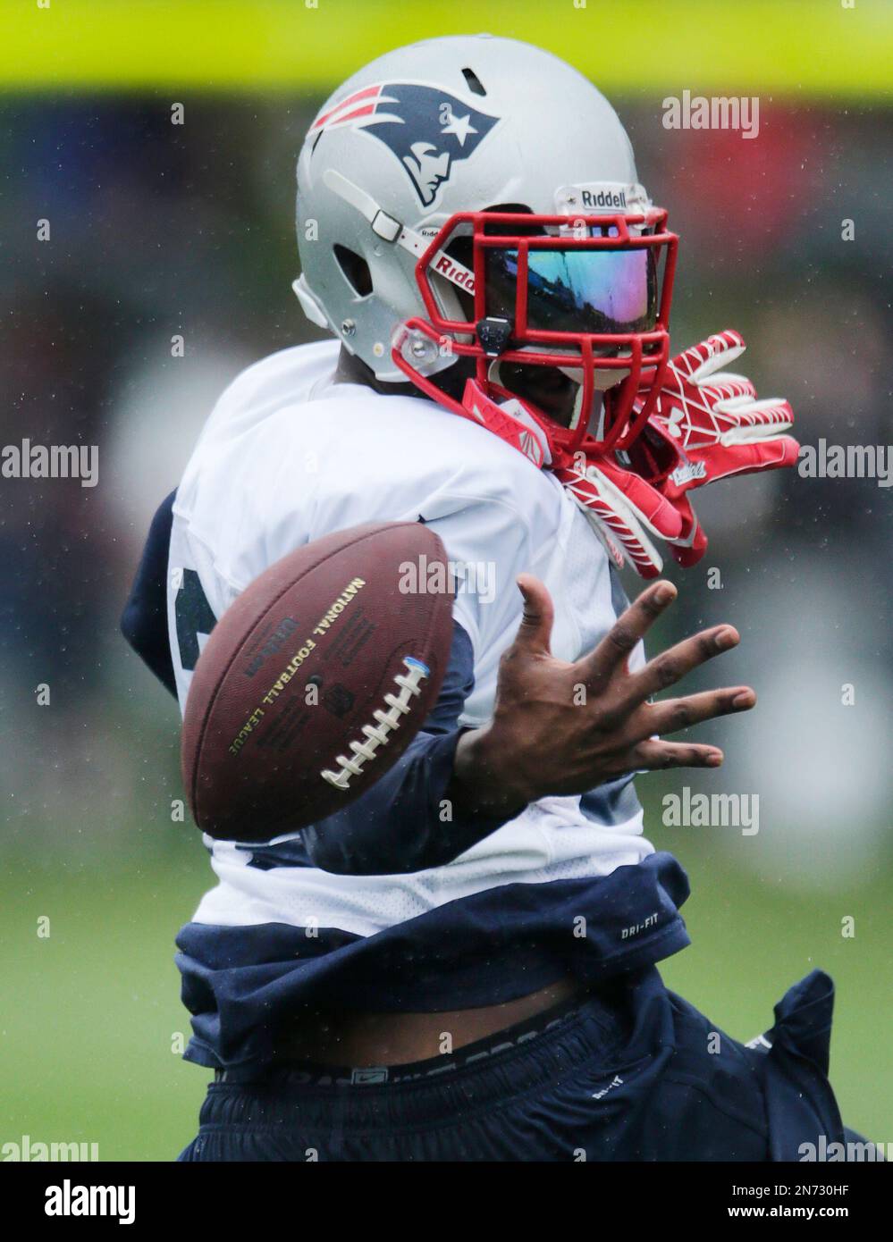 New England Patriots wide receiver Stevan Ridley can't get a grip on ...