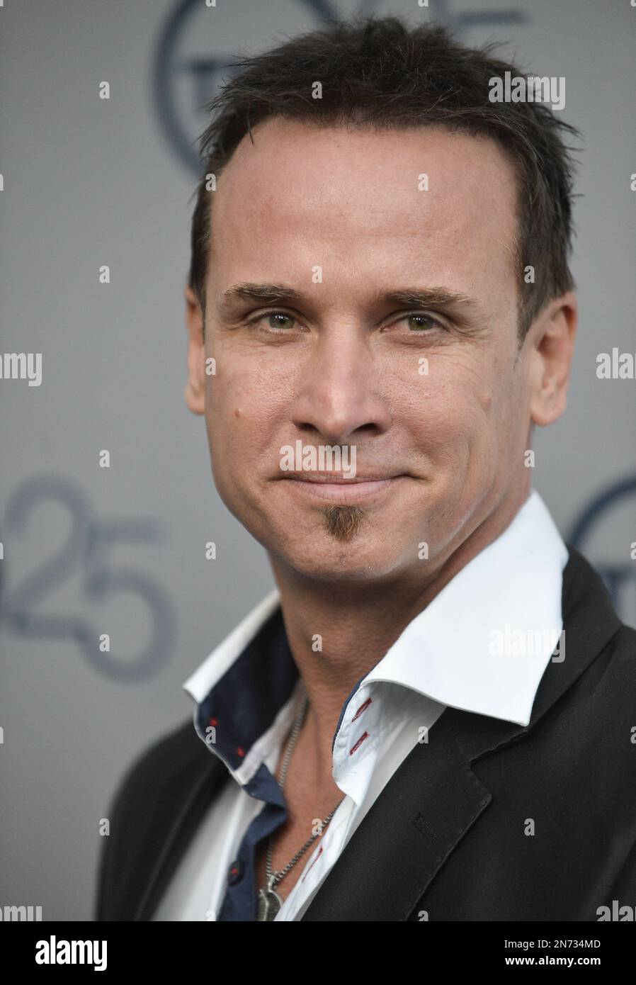 Colin Cunningham arrives at the TNT 25th Anniversary Party at The ...